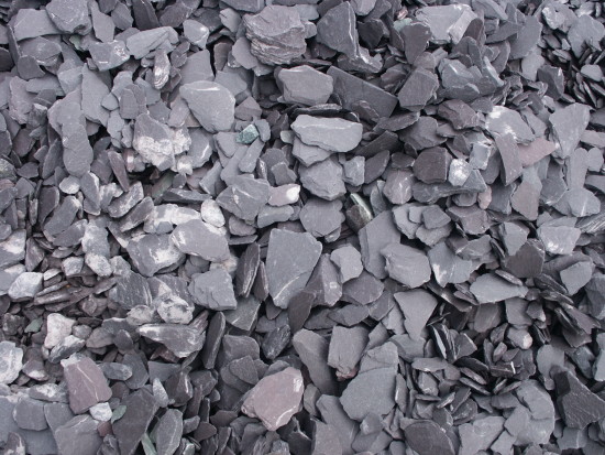 Blue Slate Chippings 40mm | Products | Benton Weatherstone - Benton ...
